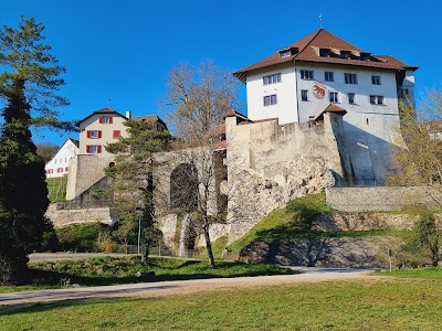 Gemeinde Biberstein, Aargau – Wohnen, Verkehr & Gemeindeleben