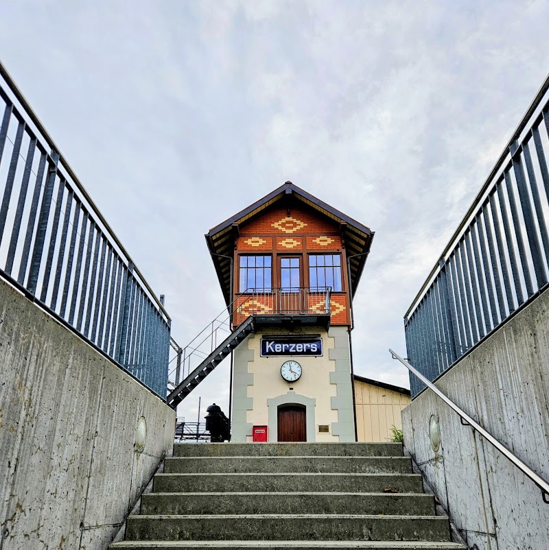 Gemeinde Kerzers, Freiburg – Wohnen, Verkehr & Gemeindeleben